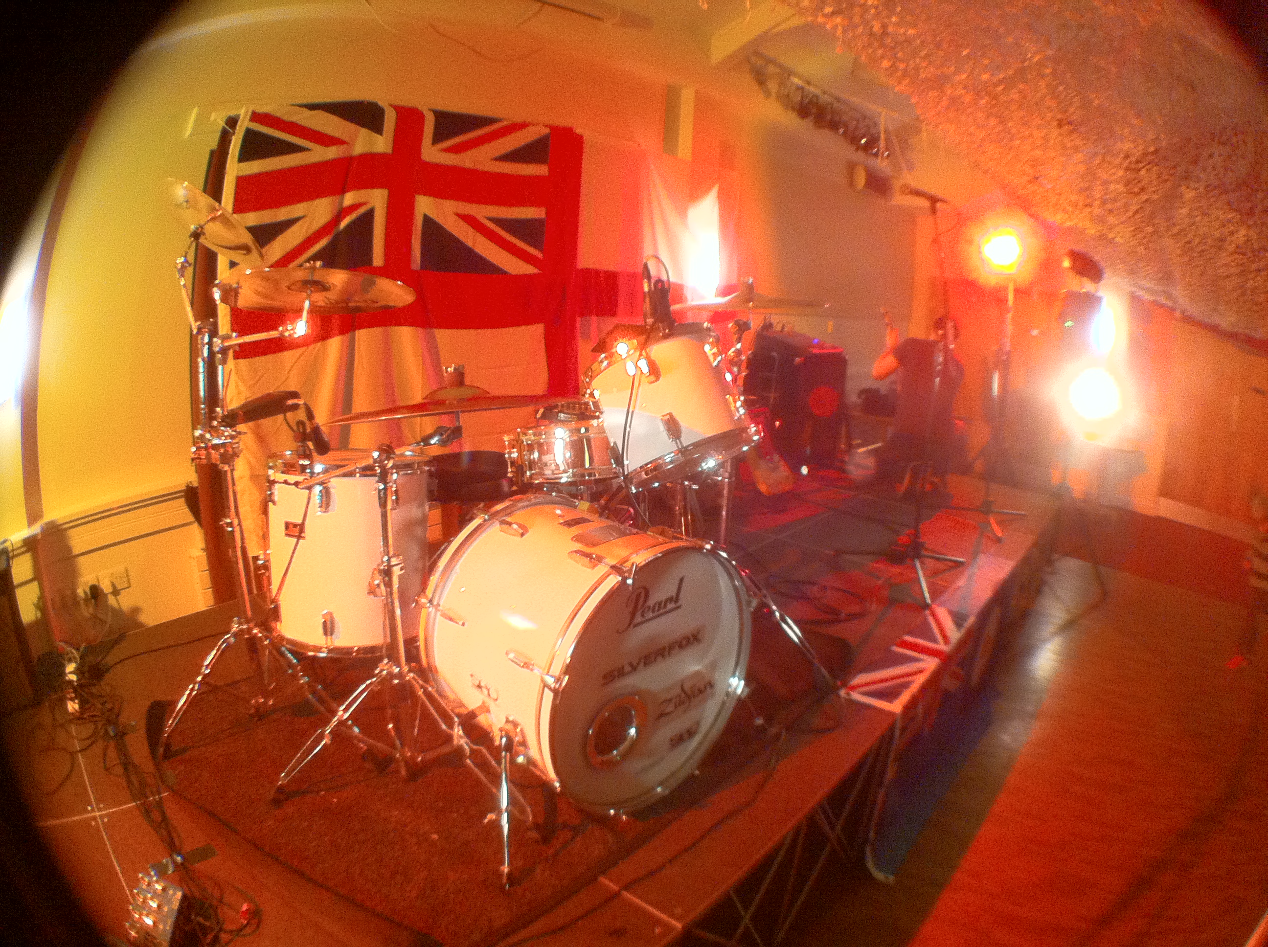 Scott Higham, professional drummer available. Recording, touring, gigs ...